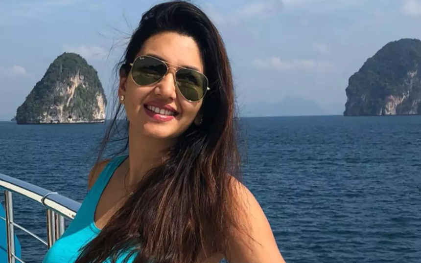 Deepti Bhatnagar Age, Family, Movies, Net Worth and More 2024 - Matlabi ...