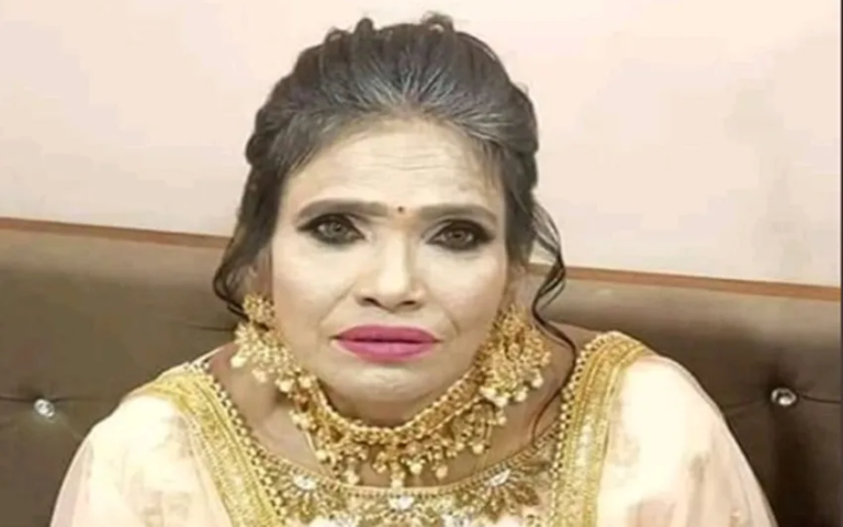 Ranu Mandal The Singer Age, Biography, Songs, Net Worth and More ...